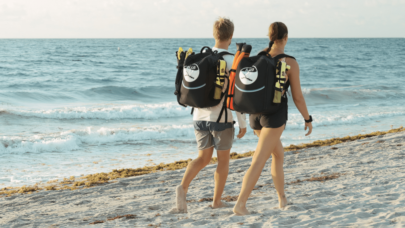 Underwater Breathing Equipment: SCUBA vs. Tankless in 2025
