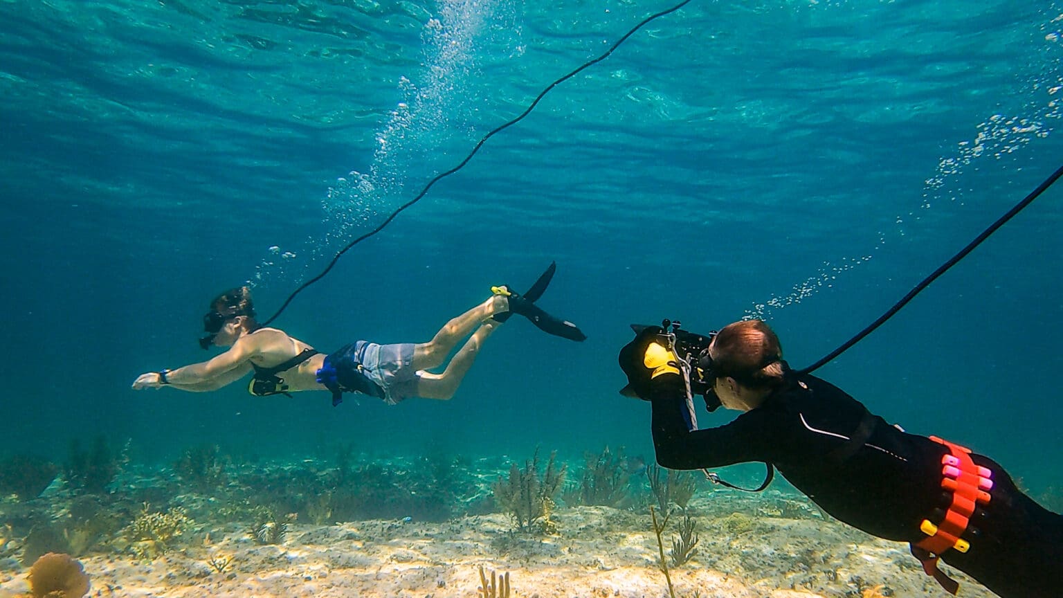 Snuba Diving: What It Is & Portable Alternatives 2025